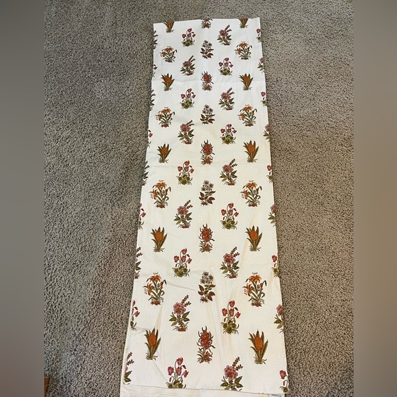 Pottery Barn | Kitchen | Pottery Barn Table Runner 8x18 | Poshmark